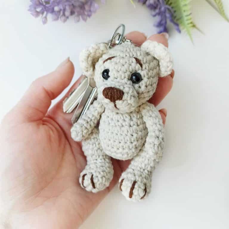Chaveiro de Crochê: +65 ideias para lembrancinhas e passo a passo