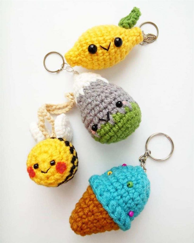 Chaveiro de Crochê: +65 ideias para lembrancinhas e passo a passo