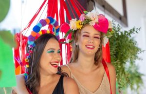 Tiara de carnaval: como fazer, +40 ideias para cair na folia